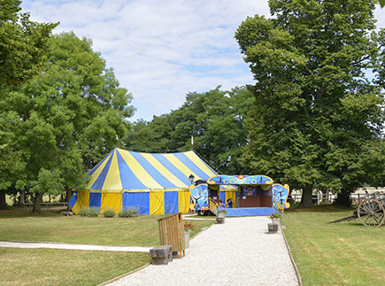 Cirque Equestre de Cocico Arts et Spectacles 89120 Charny Classes ...